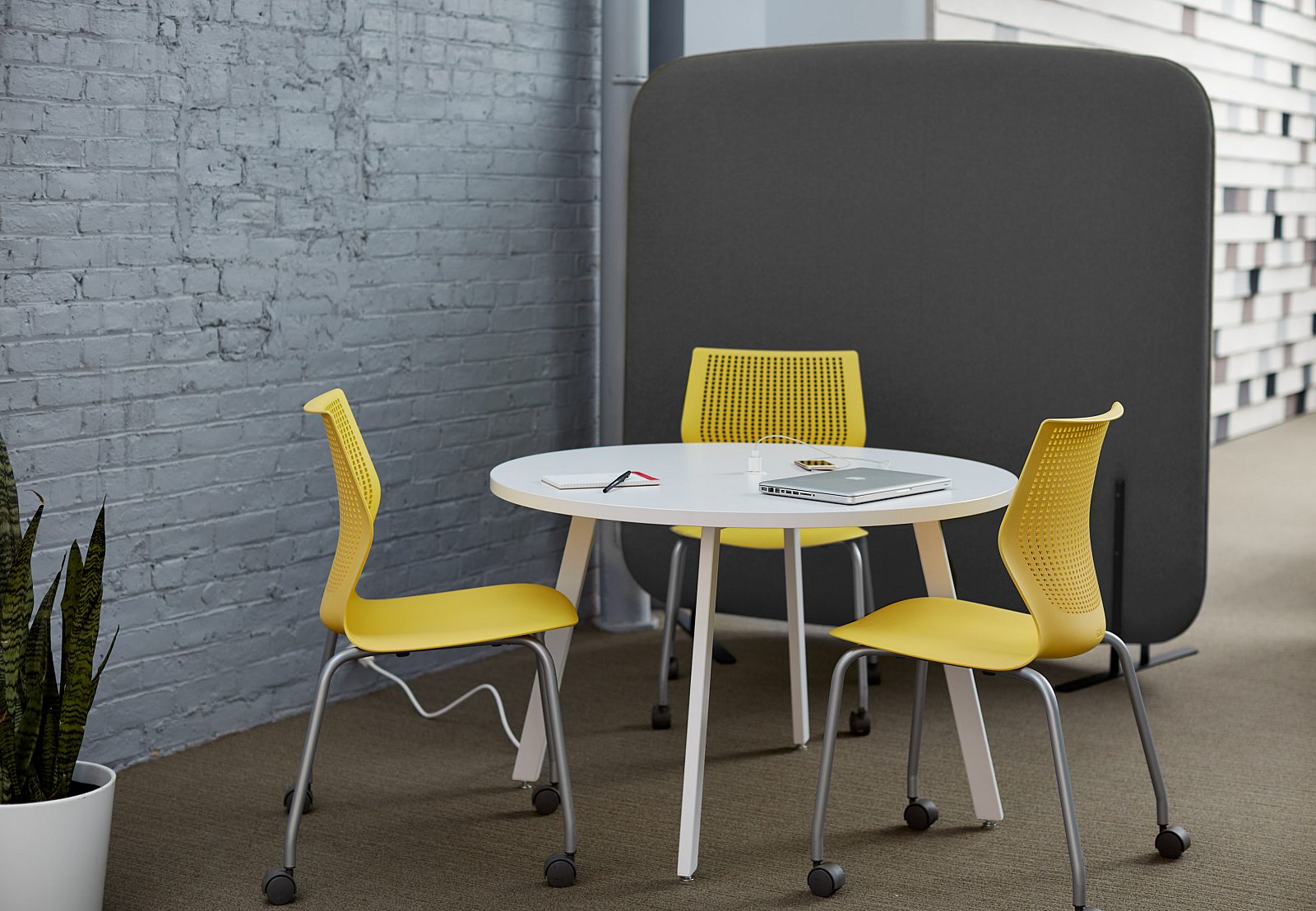 Creative Office Resources | Rockwell Unscripted® Easy Tables