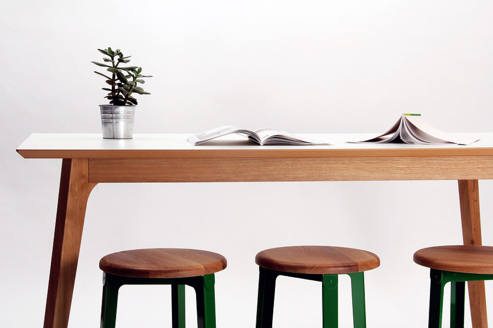 Creative Office Resources | Dalby Bar-Height Table