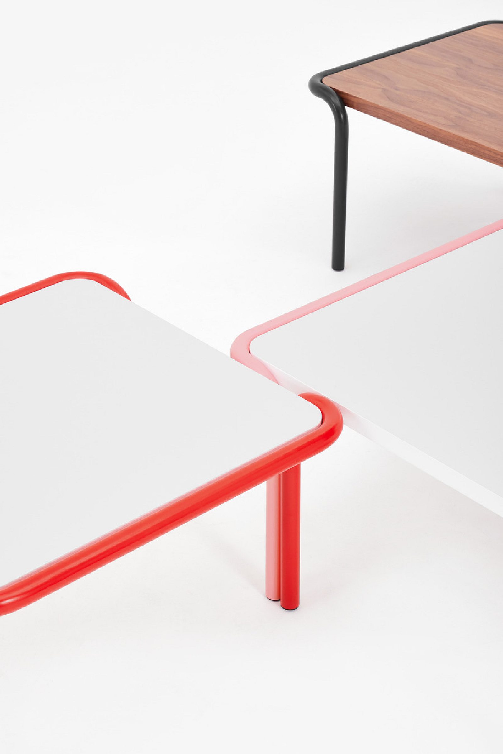 Creative Office Resources | Sweep Coffee Table