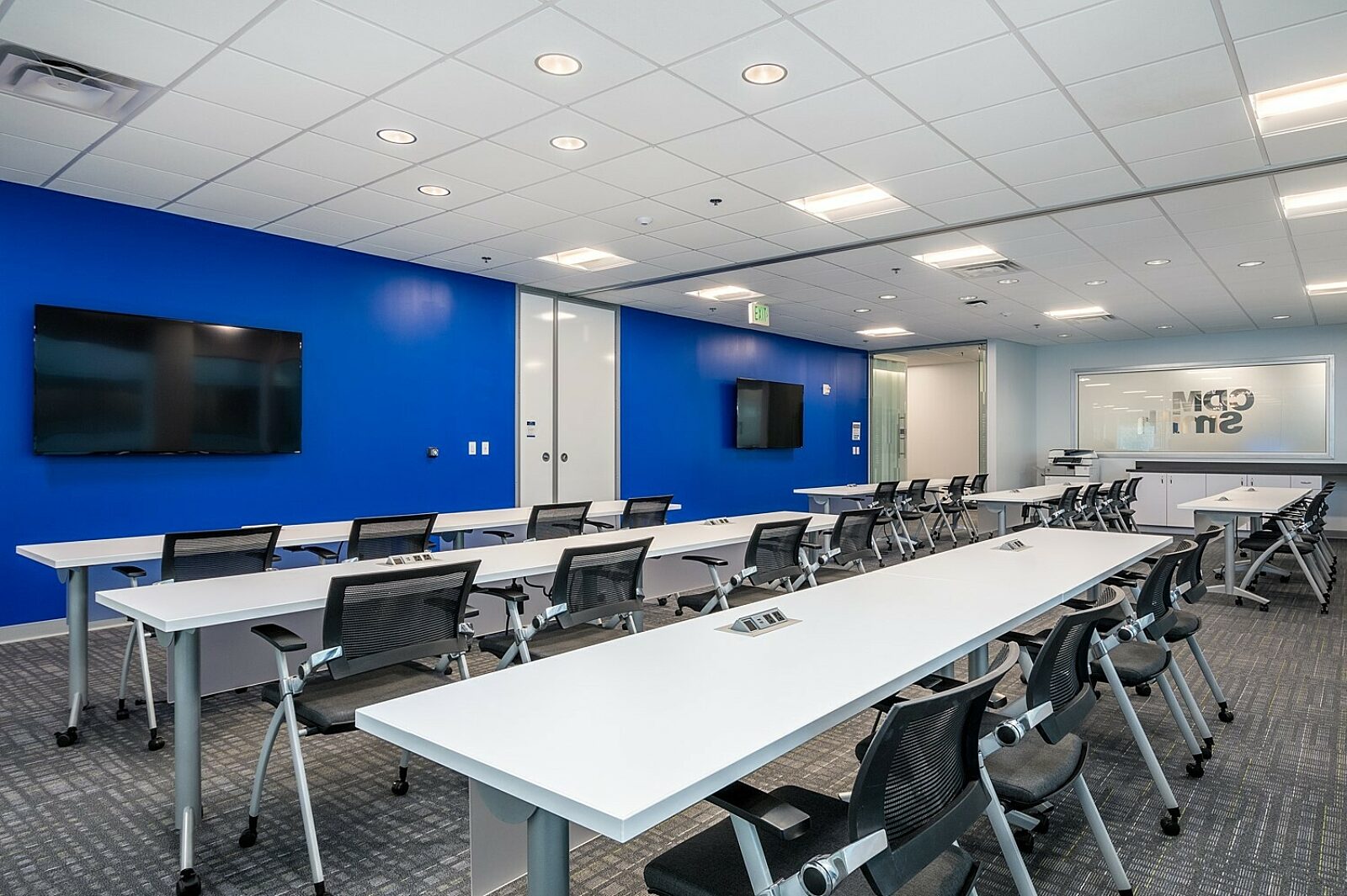 Creative Office Resources | CDM Smith